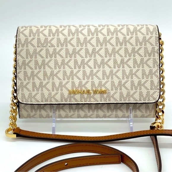 Michael Kors | Bags | Michael Kors Md Mf Phone Xbody Bag Vanilla | Poshmark
